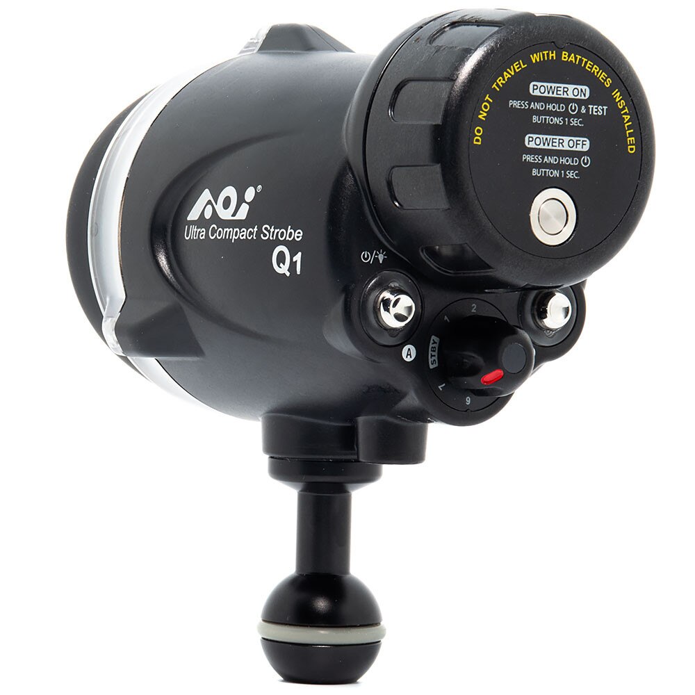 OPEN BOX DISPLAY AOI Q1 Ultra Compact Underwater Strobe